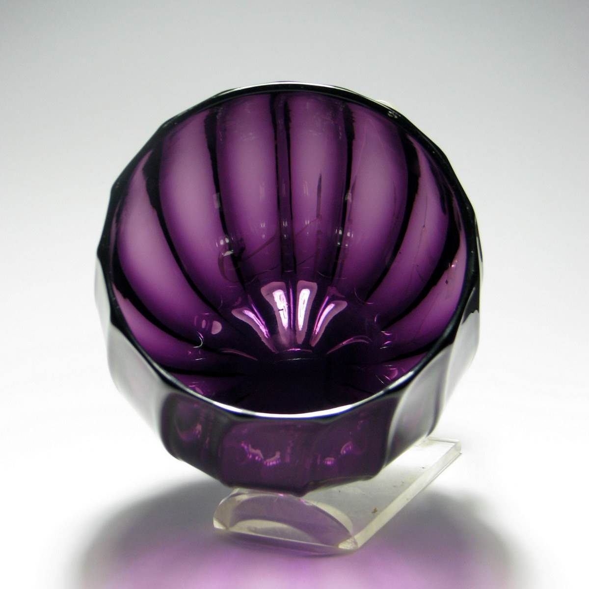 Pair of Victorian Ribbed Amethyst Glass Finger Bowls c1850