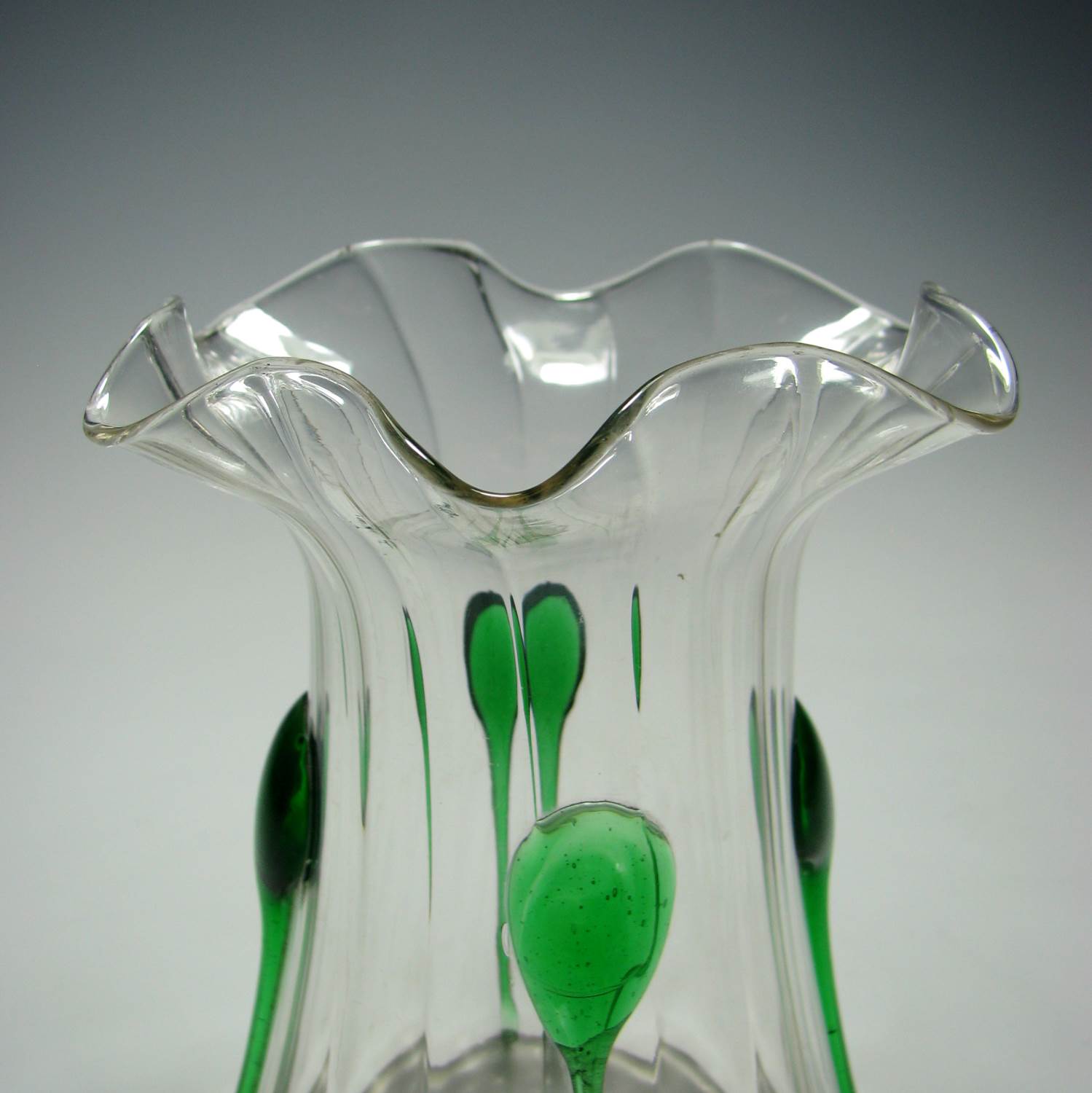 Stuart Art Nouveau Peacock Trailed Glass Vase c1910