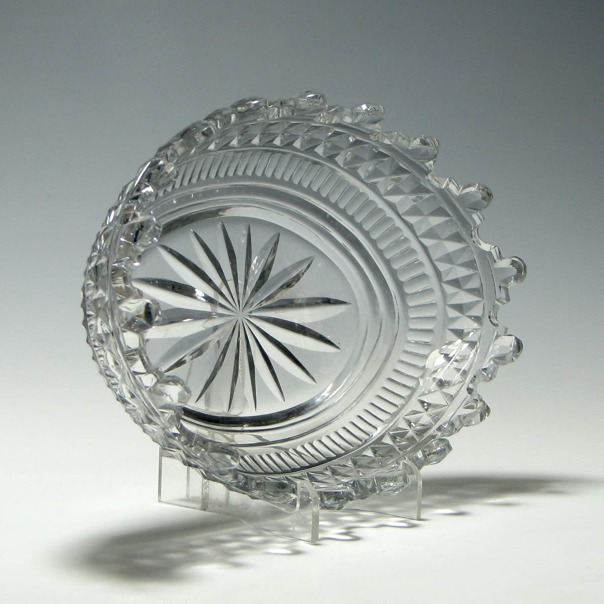 Four Irish Cut Glass Serving Bowls c1810