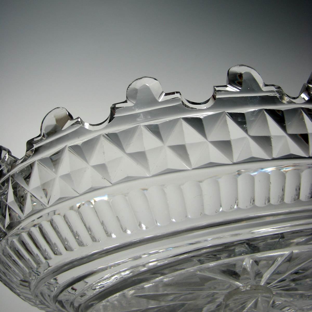 Four Irish Cut Glass Serving Bowls c1810