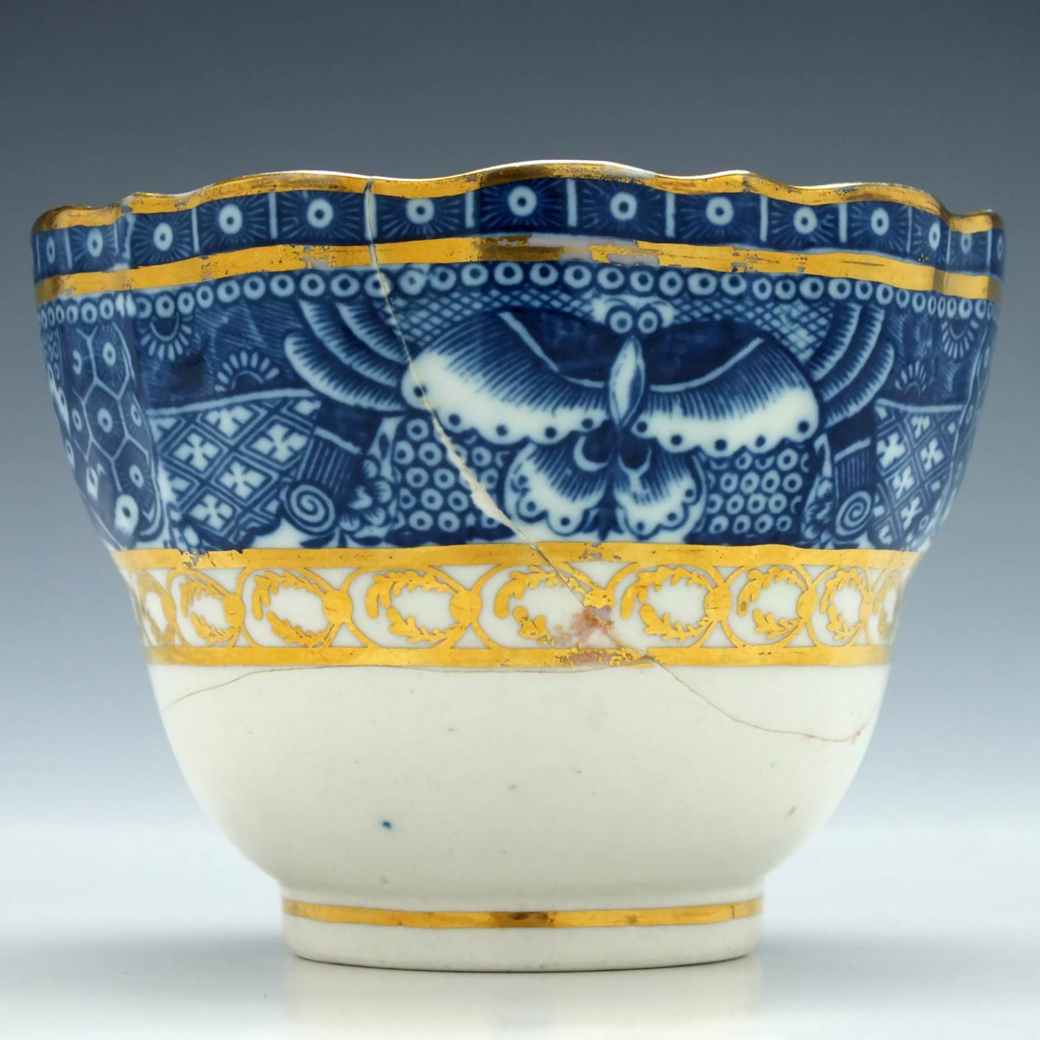 Caughley Fitzhugh Border Pattern Sucrier c1790