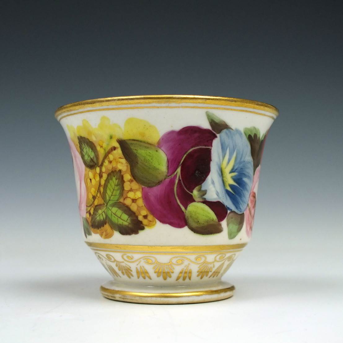 Hand painted Floral Coalport Porcelain Tea Cup and Saucer c1810