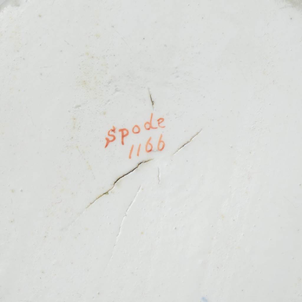 A Spode Pattern 1166 Chamberstick c1820