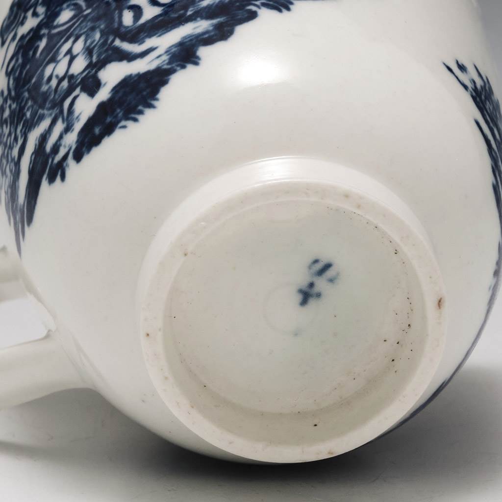 Caughley Mother and Child Pattern Coffee Cup c1780