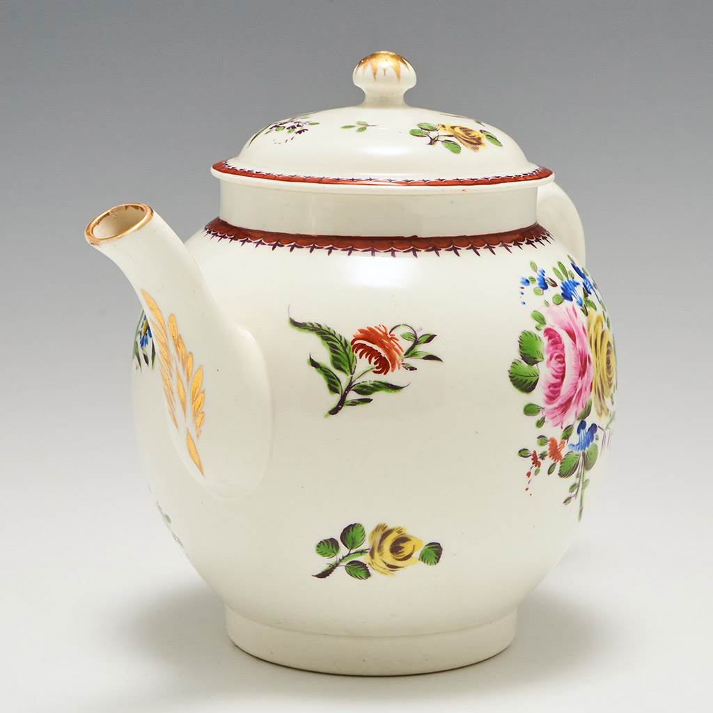 A Caughley Porcelain Teapot and Cover 1780-85