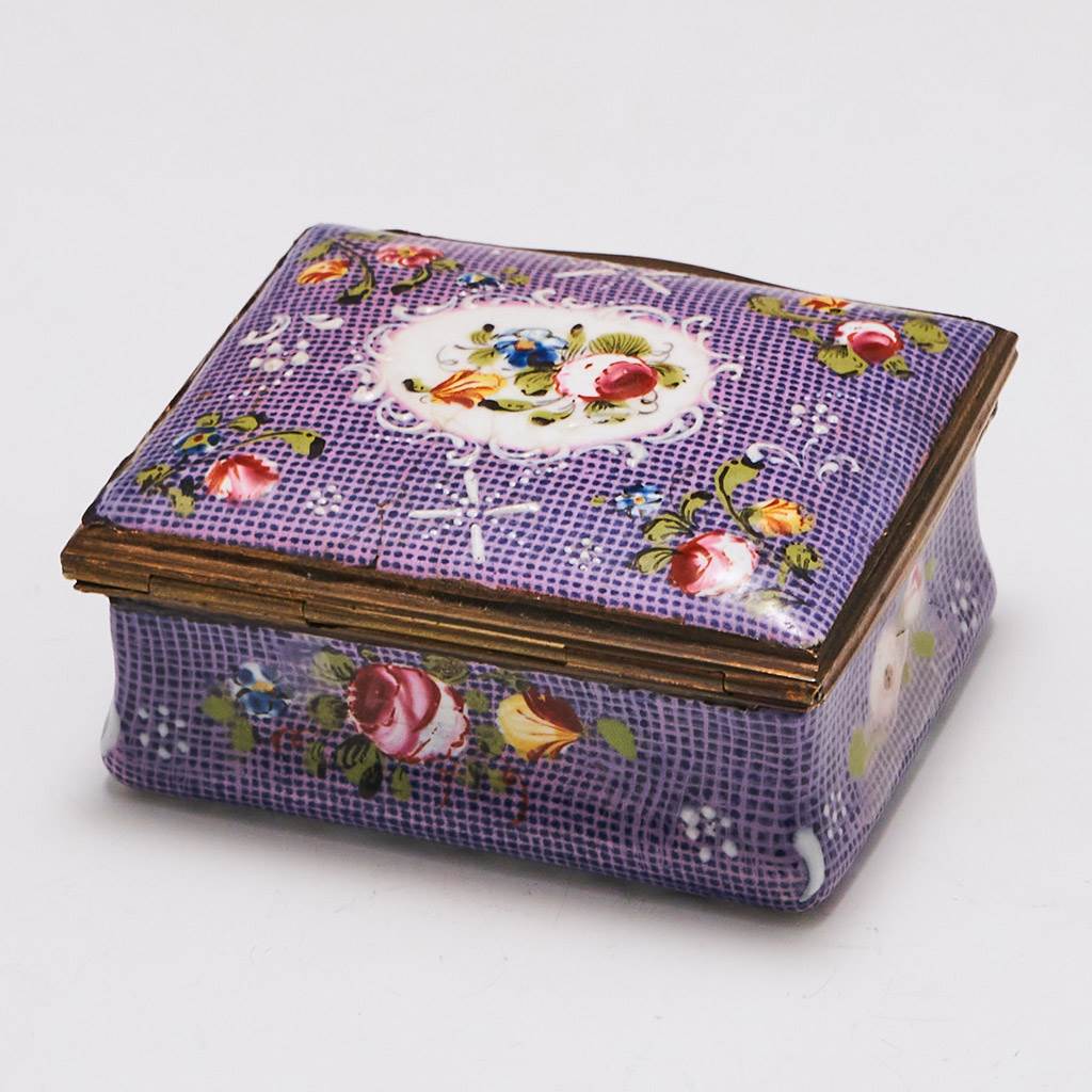 South Staffordshire/ Birmingham Enamel Snuff Box with Hinged Cover 1770