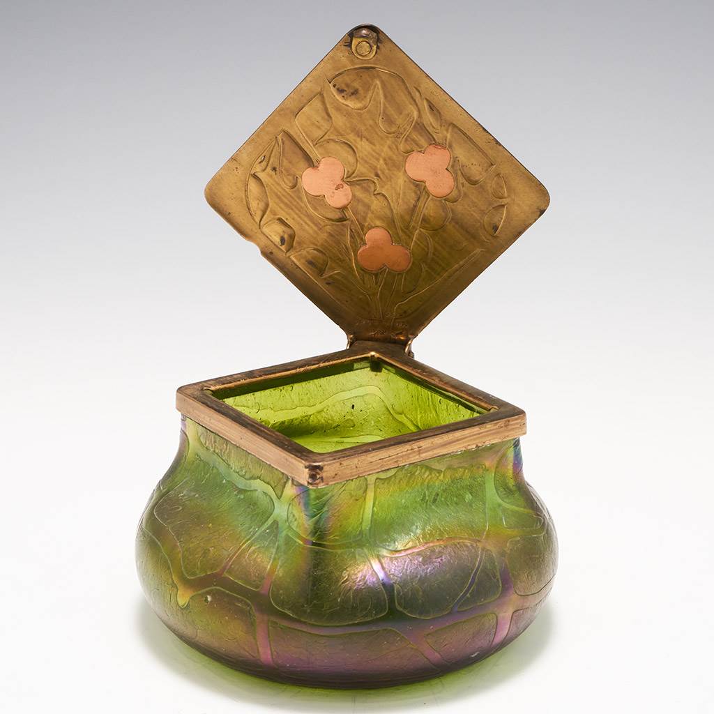 Kralik Iridescent Glass Inkwell c1910