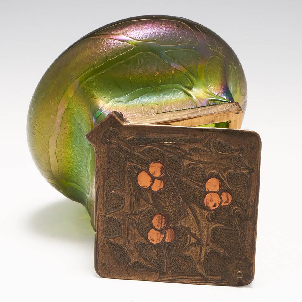 Kralik Iridescent Glass Inkwell c1910