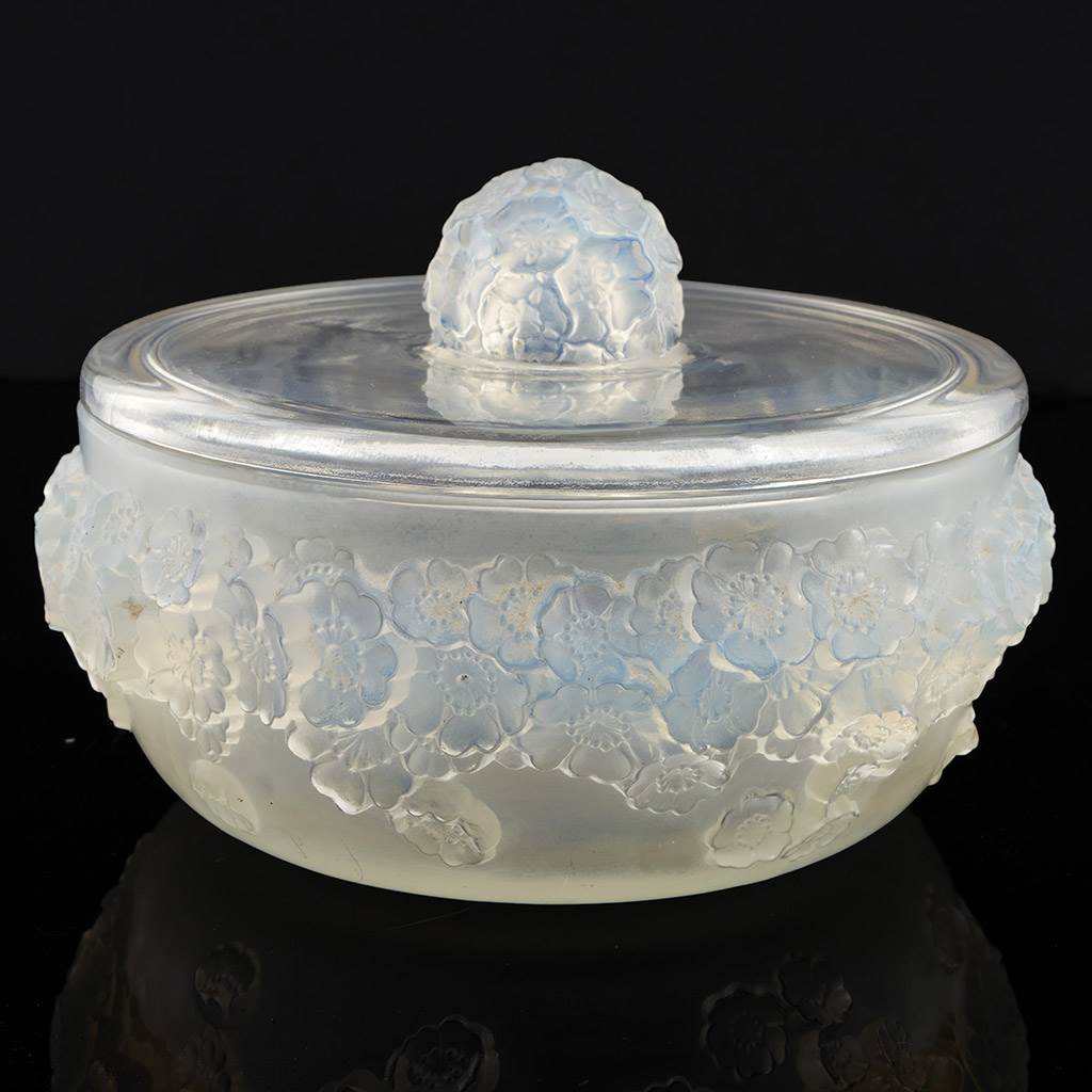 Rene Lalique Chamonix Vase Marcilhac 1090 Designed 1933