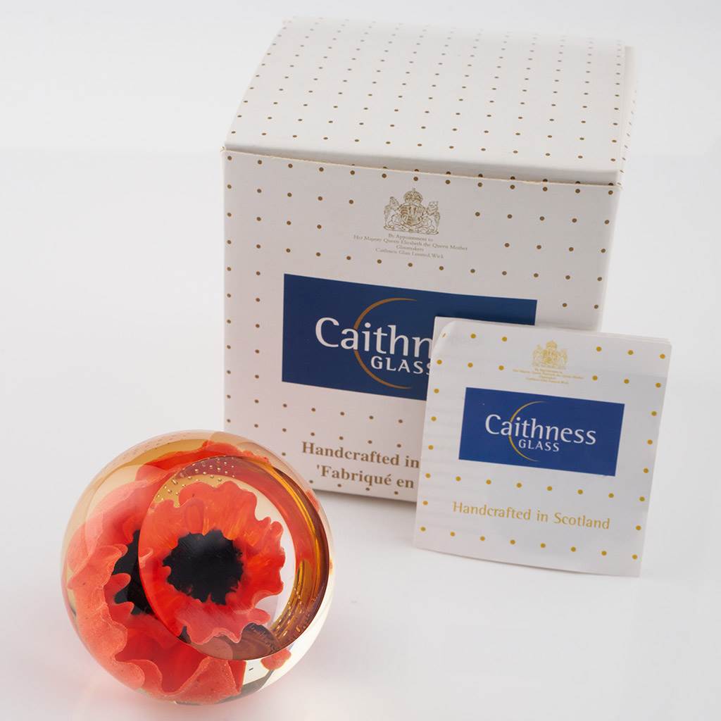 Caithness Poppy Rememberance Paperweight c1990